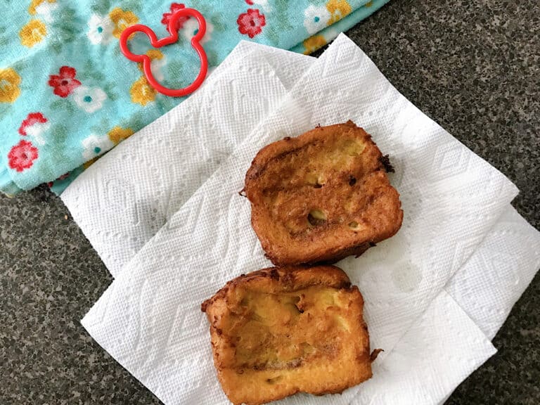 Disney's Tonga Toast (Deep Fried French Toast) + Video - The Mommy ...