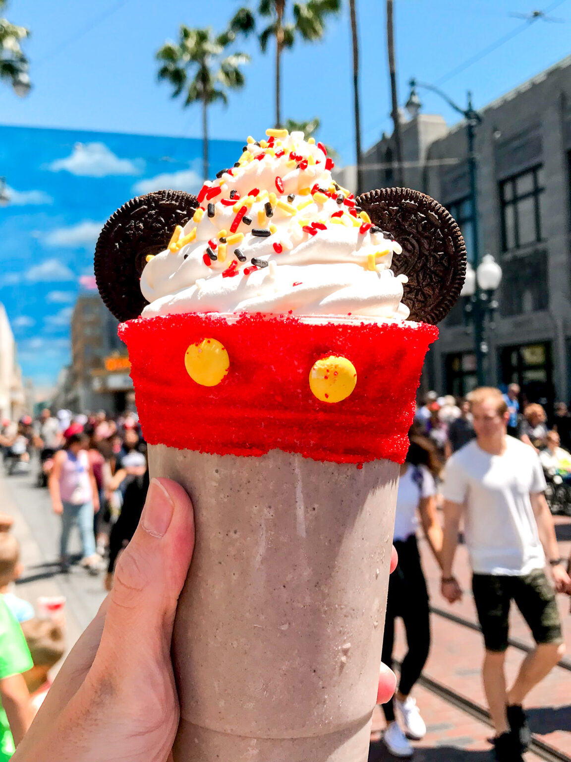 The Best Snacks & Treats at Disneyland - The Mommy Mouse Clubhouse