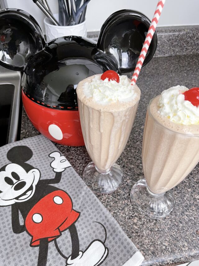Old-Fashioned Chocolate Malt - The Mommy Mouse Clubhouse