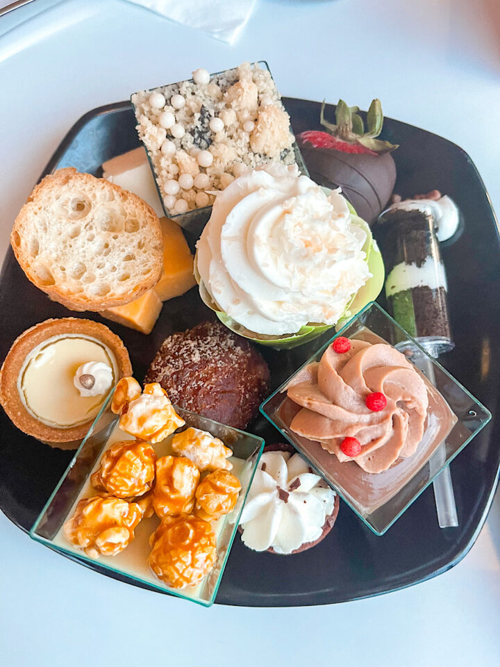 Disney Magic Kingdom Fireworks Dessert Party Review - The Mommy Mouse ...