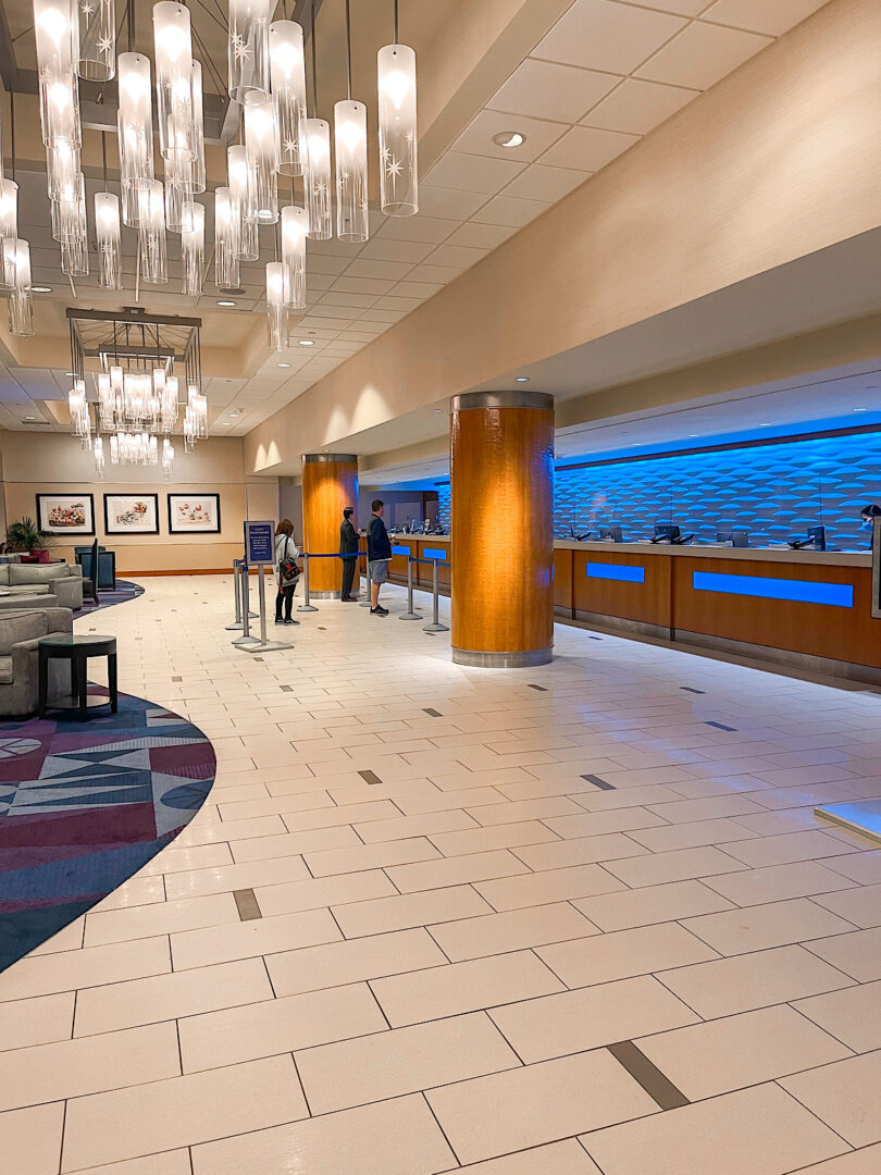 Disneyland Hotel E-Ticket Lounge Club Level Review - The Mommy Mouse ...
